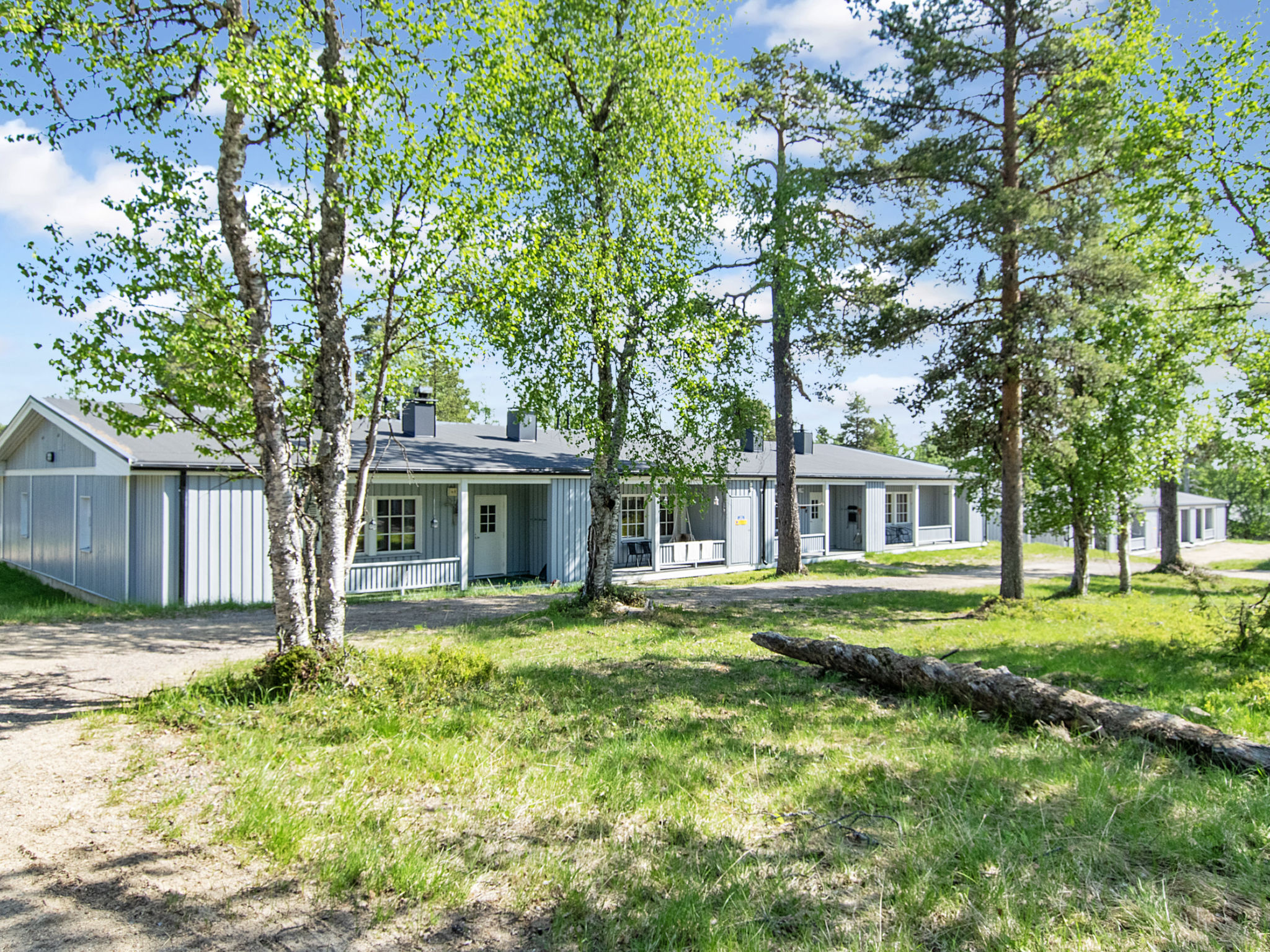 Saariseläntie 8 D 5 - Rusia