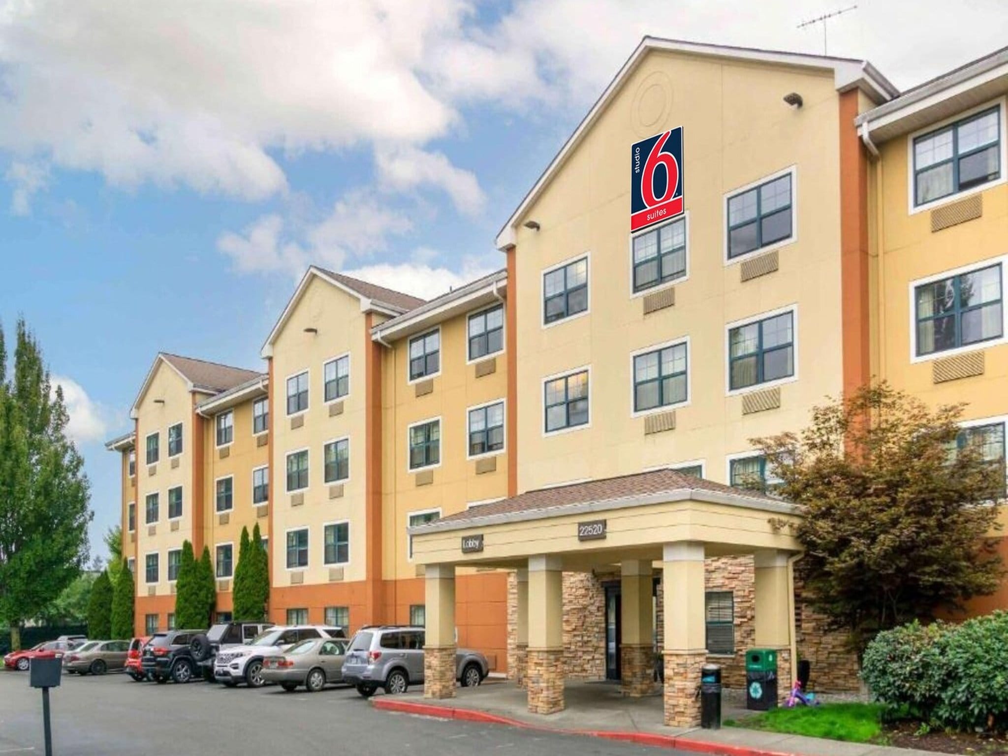 1 Queen Bed | Ada/ri Shower/non-smoking/kitchen - Kent, WA