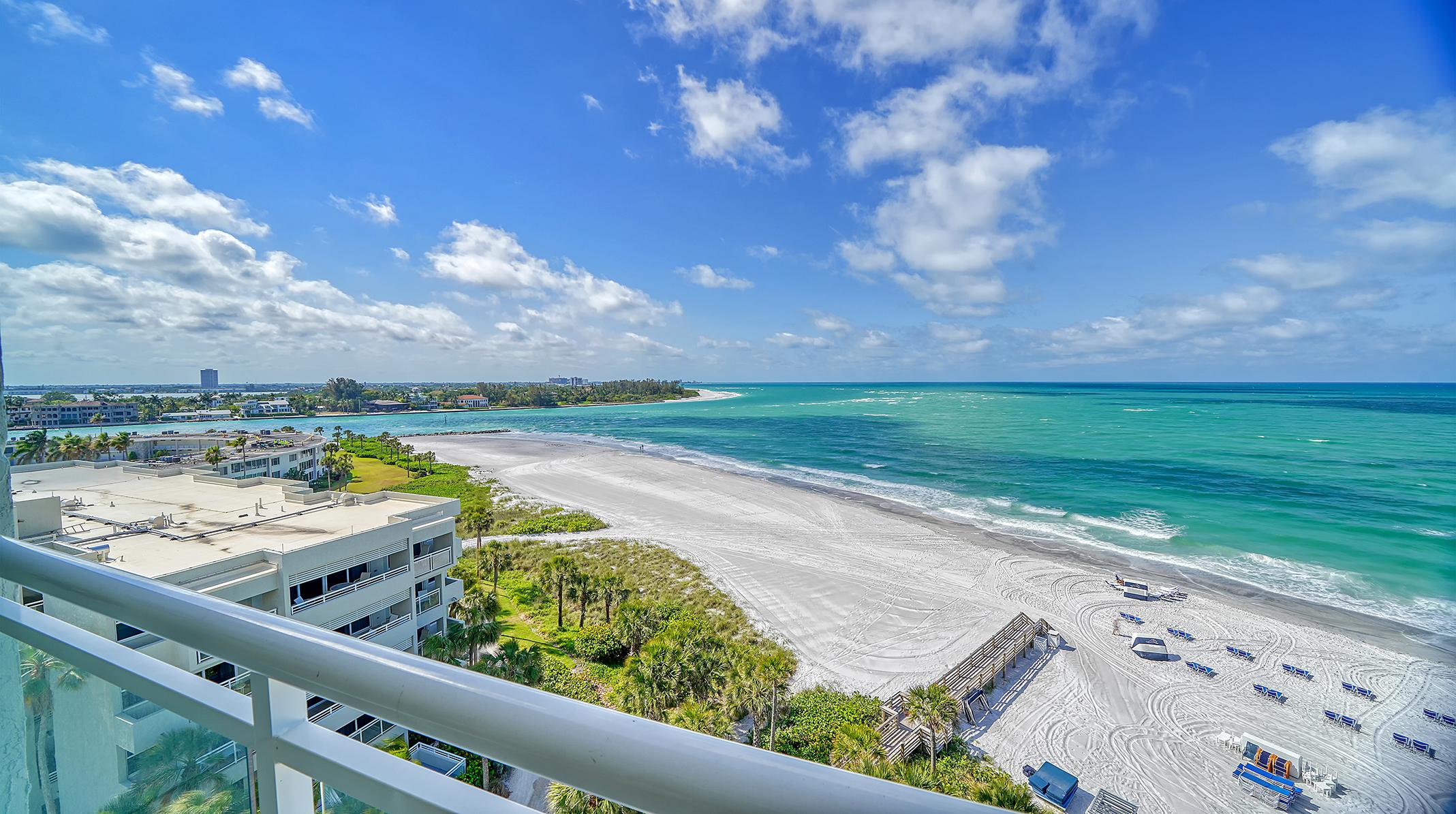 Expansive Gulf Views And Elegant Amenities - Stunning Coastal Escape - Sarasota, FL