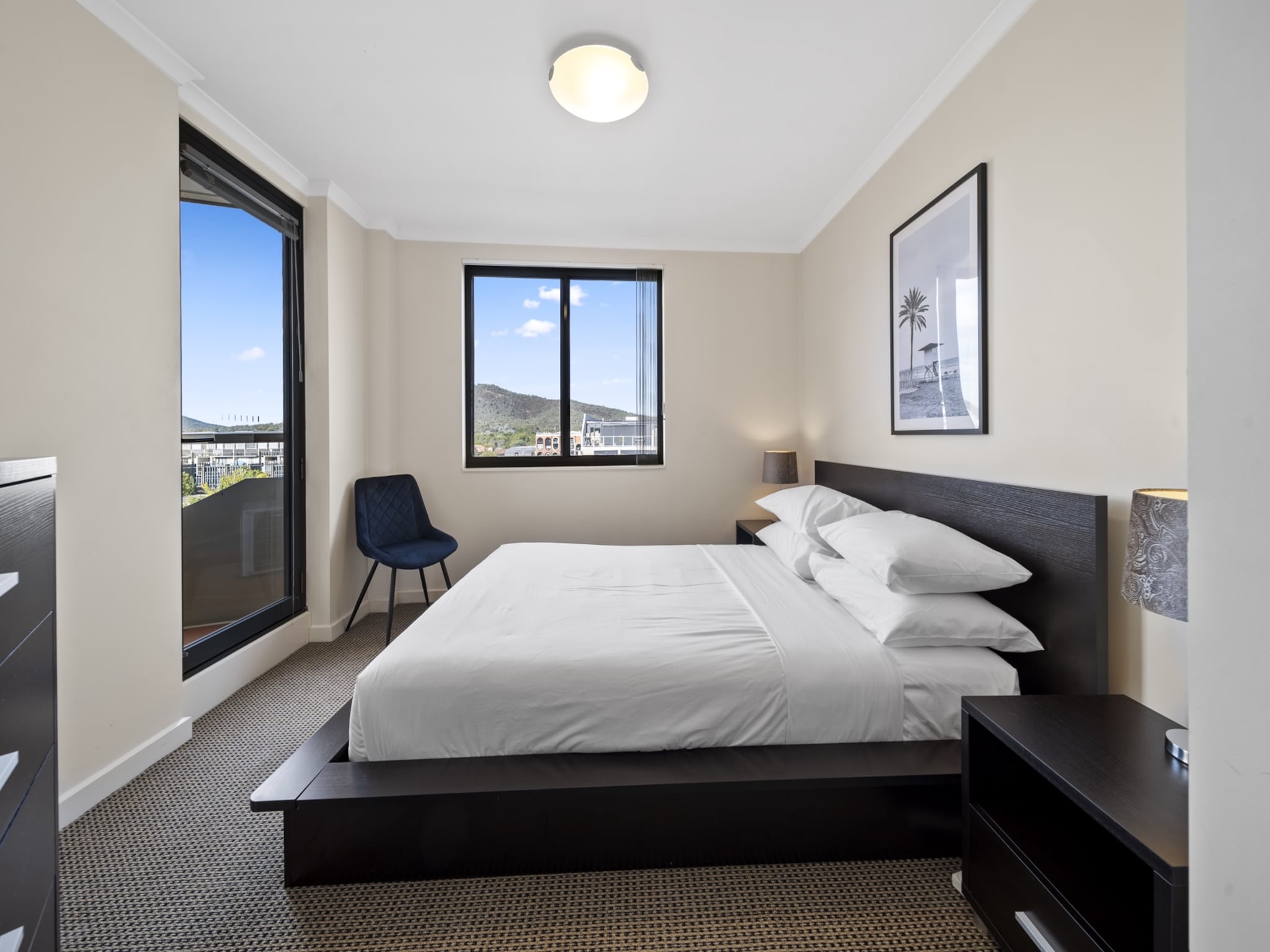 Inner-city 2-bed With Parking, Pool, Gym & Bbq - Australia