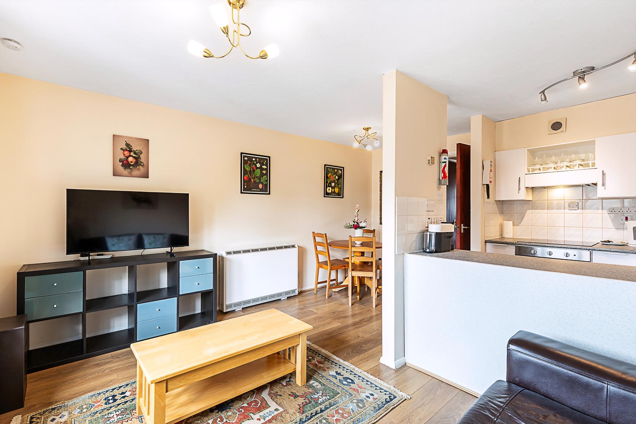 Stylish Riverside Flat Near Canary Wharf - London