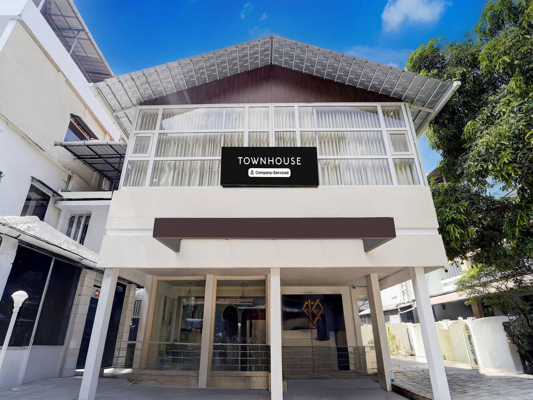 Townhouse Deshabhimani Roadkaloor Kochi - Cochin