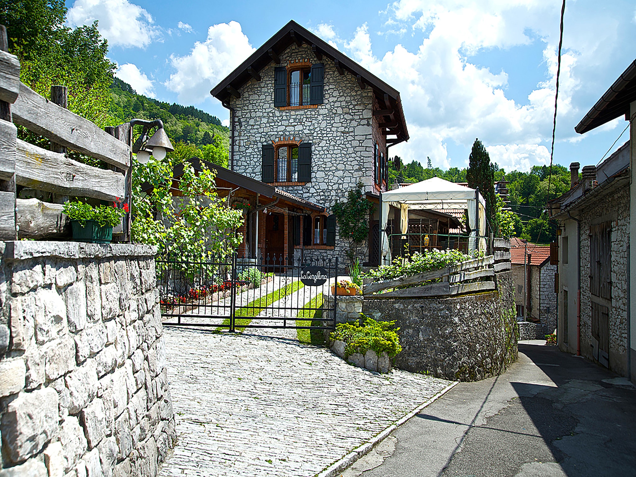Cottage In Italy With Alpine Fireplace - Italia