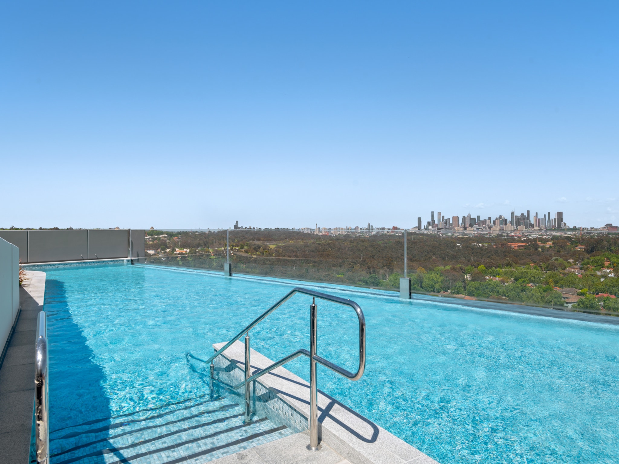 Stunning 1-bed With City Views And Amenities - Australia