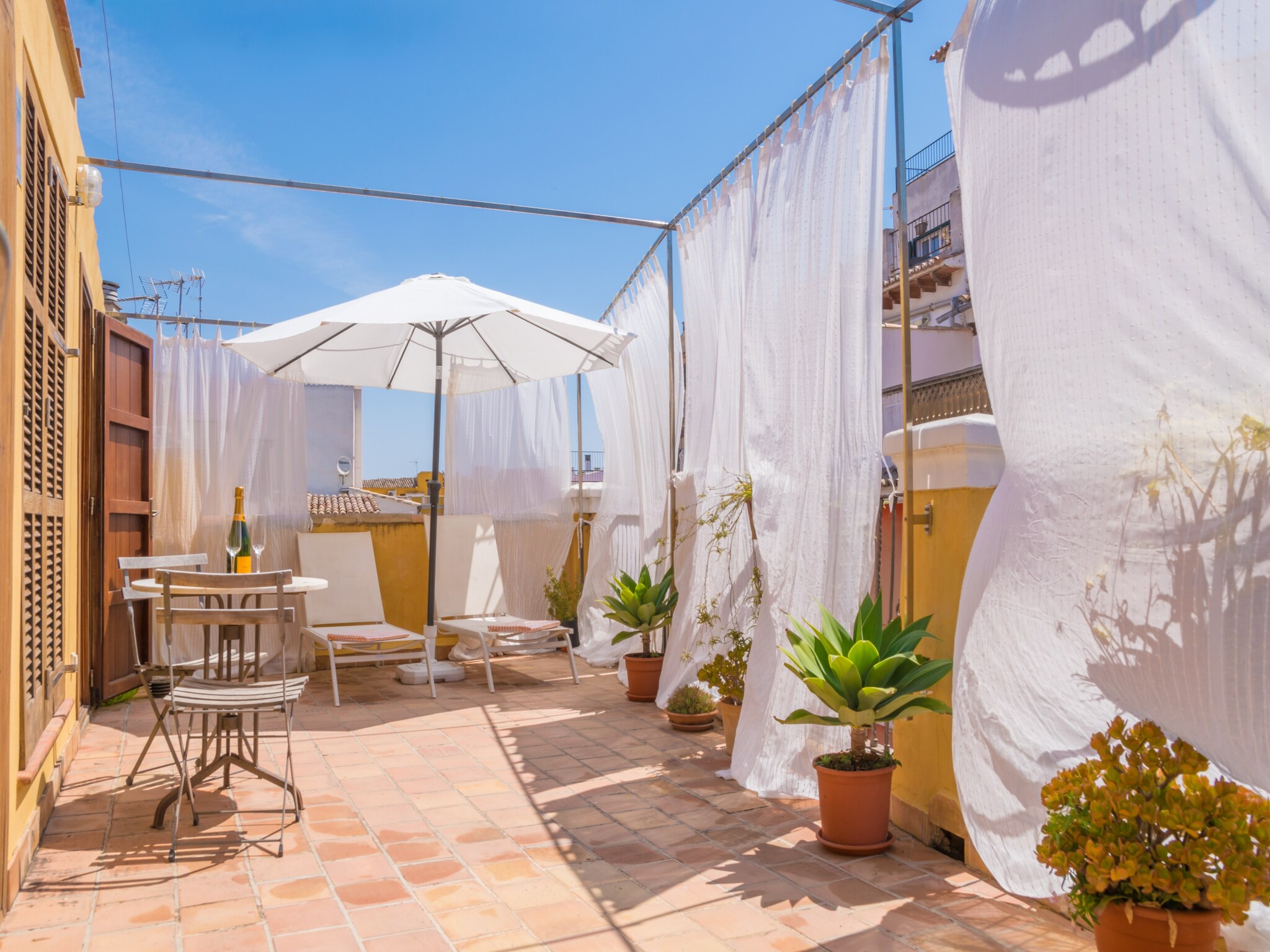 Miraclet - Adults Only - House In Palma. Free Wifi - Palma